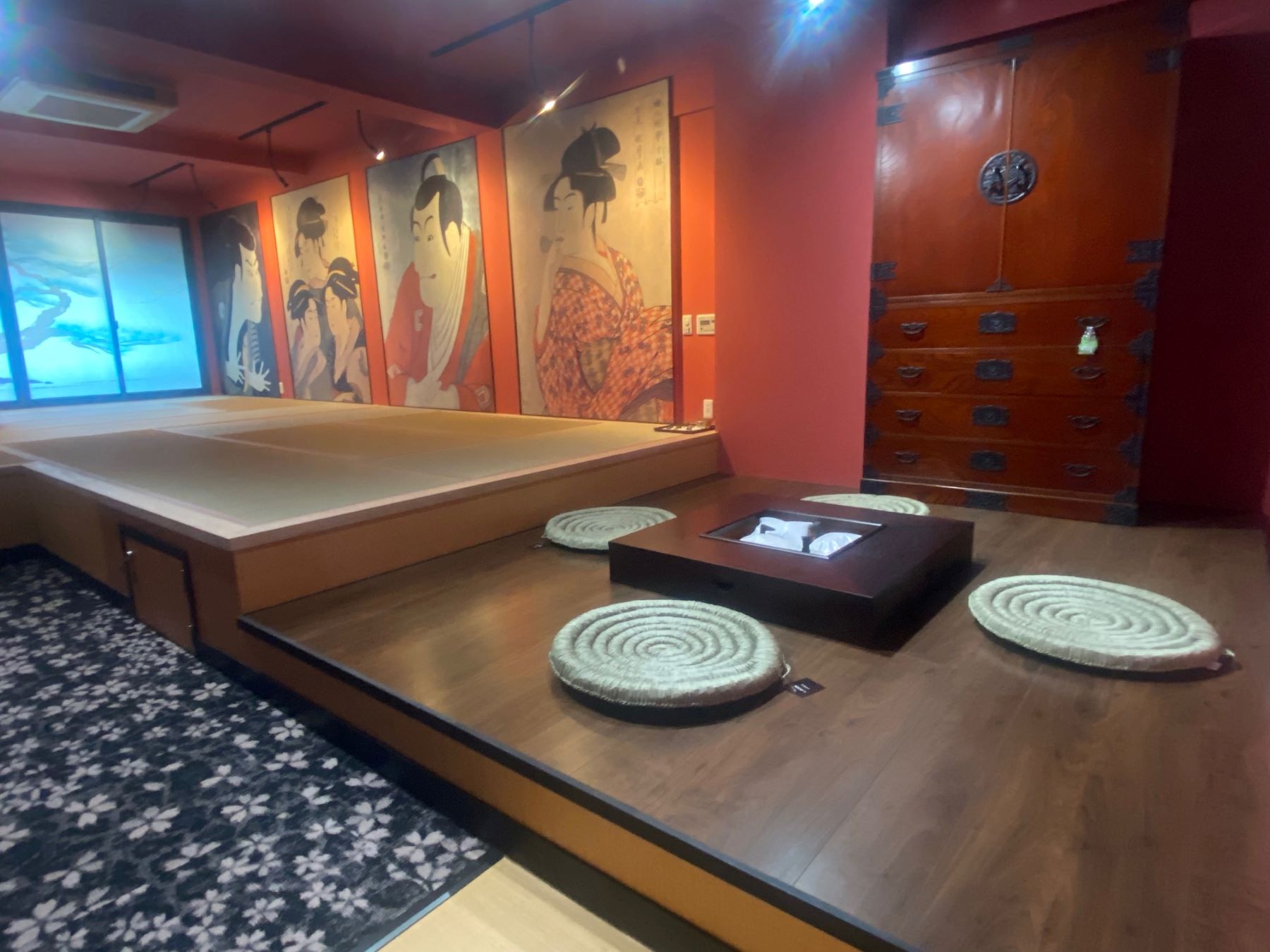 OUR ROOMS | Osaka Ukiyoe Ryokan 大阪浮世絵旅館 -大阪浮世繪旅館-